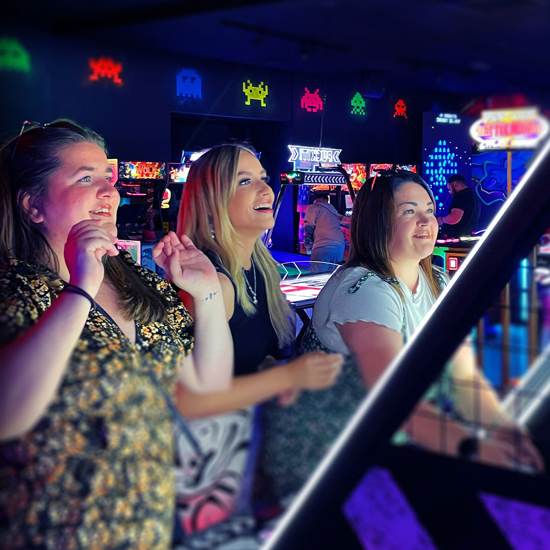 Book Now - Arcadia Bar & Games Aberdeen